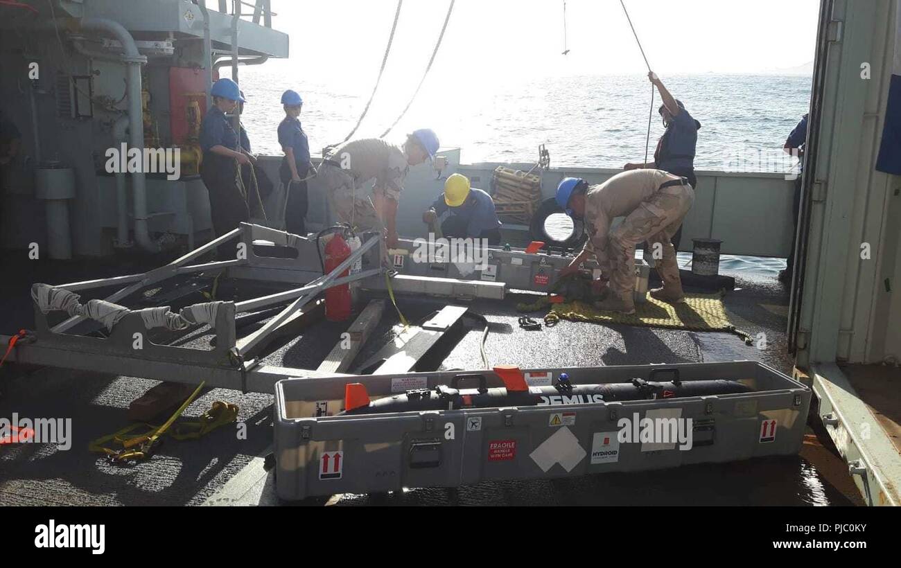 PACIFIC OCEAN (July 16, 2018) Royal Canadian Navy sailors assigned to ...