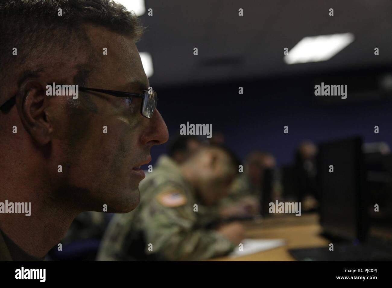 Army physical exam hi-res stock photography and images - Alamy