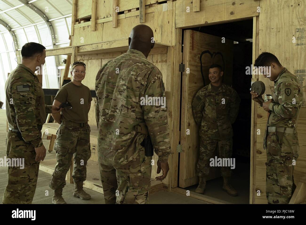 Soldiers from 3-25 Aviation Regiment GSAB, 25th Combat Aviation Brigade ...