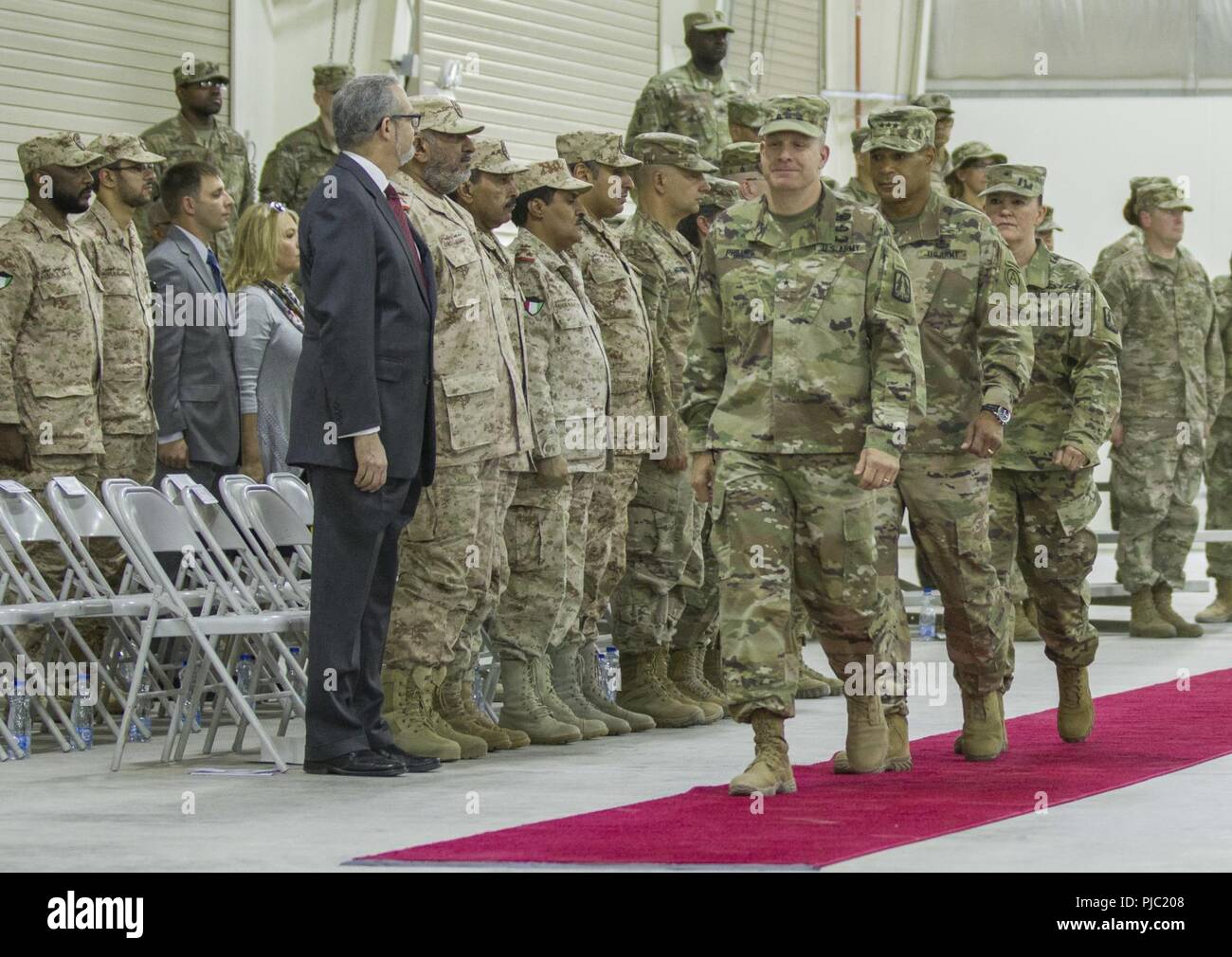 335th signal command theater provisional hi-res stock photography and ...