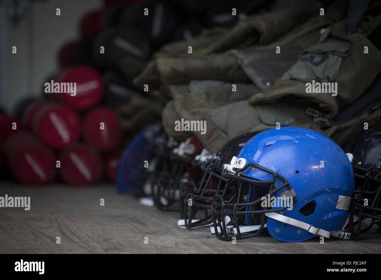 Pugil sticks hi-res stock photography and images - Alamy