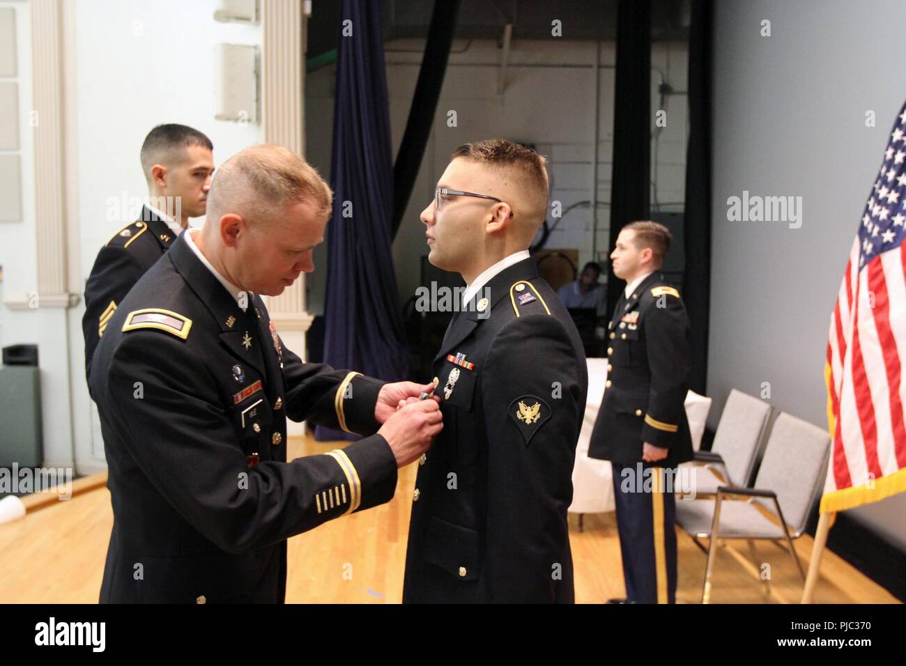 George harmon hi-res stock photography and images - Alamy