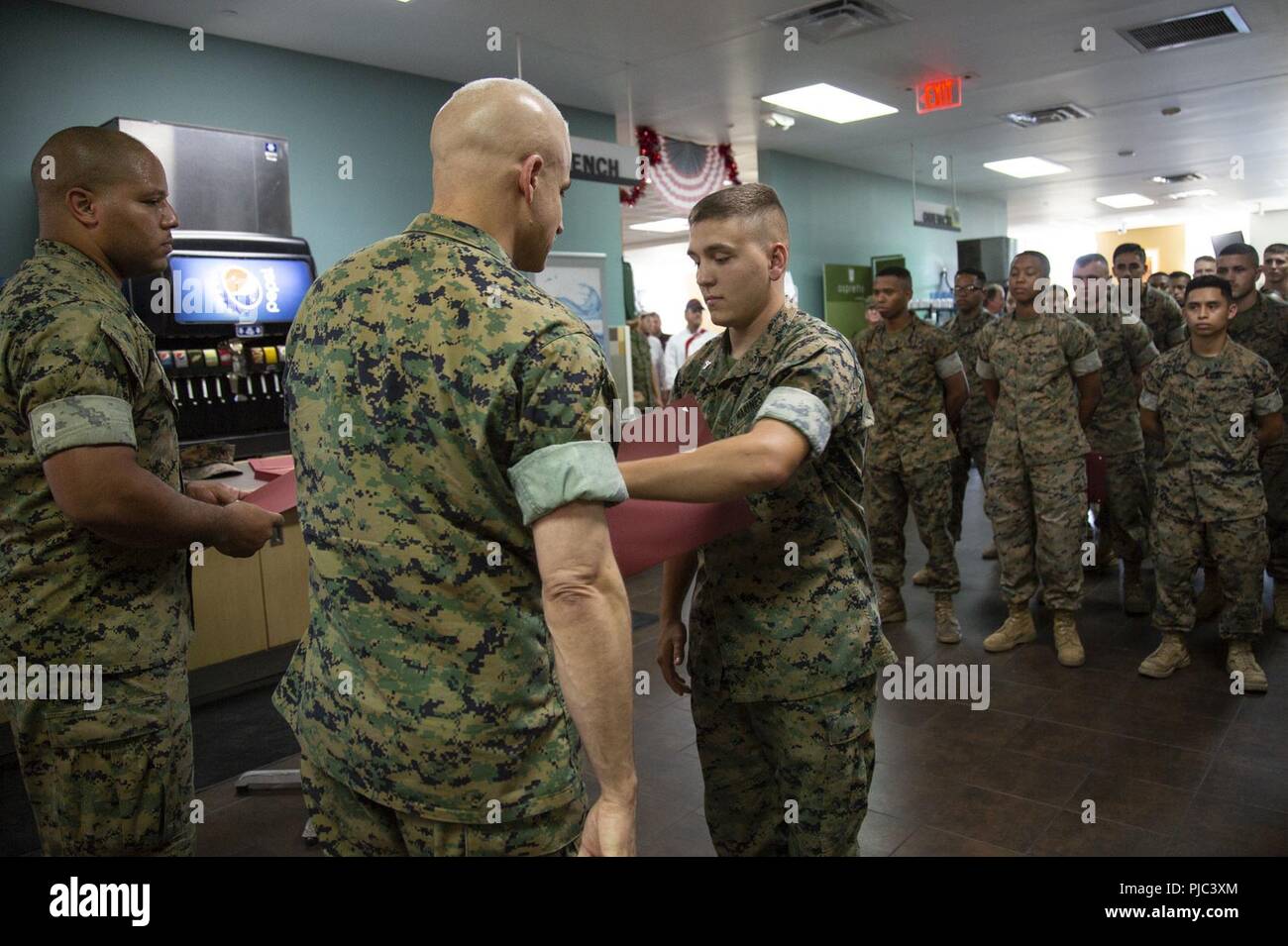Mess hall logistics hi-res stock photography and images - Alamy