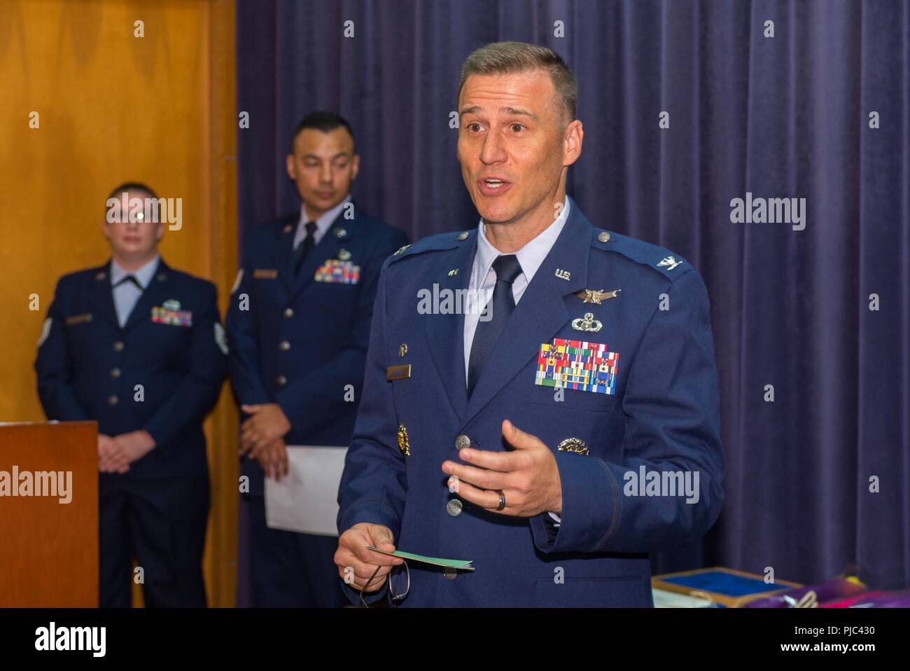 557th weather wing hi-res stock photography and images - Alamy