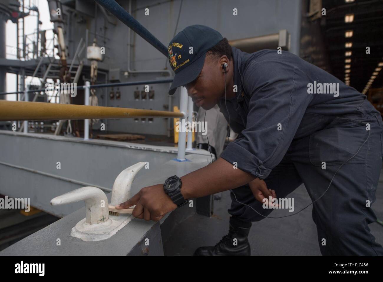 CARIBBEAN SEA (July 9, 2018) Boatswain's Mate 3rd Class Caylon Williams ...