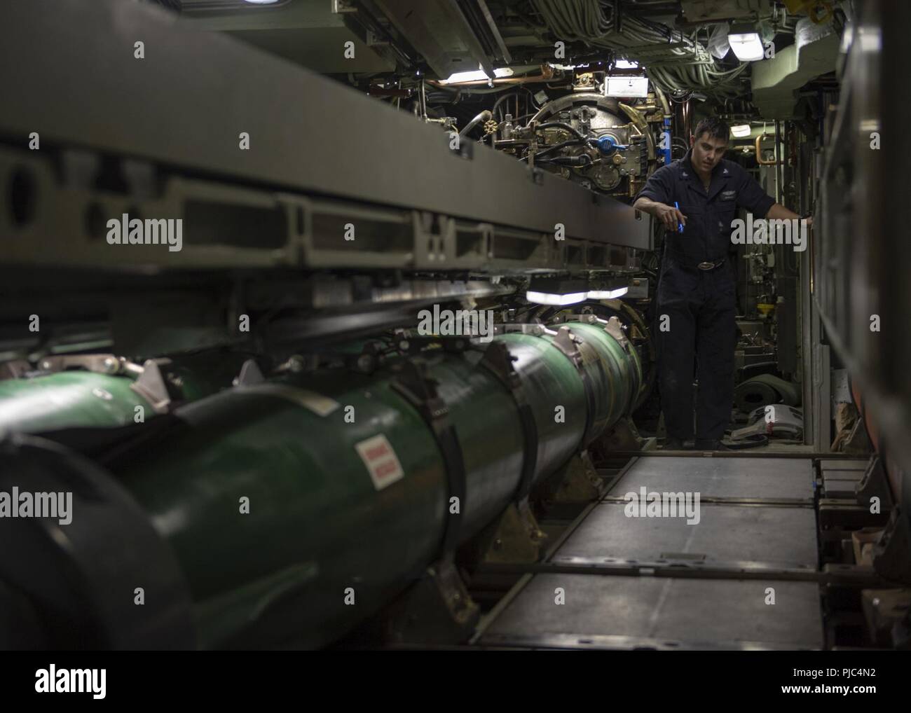 PACIFIC OCEAN (July 12, 2018) Machinist’s Mate (Weapons) 3rd Class Raul ...