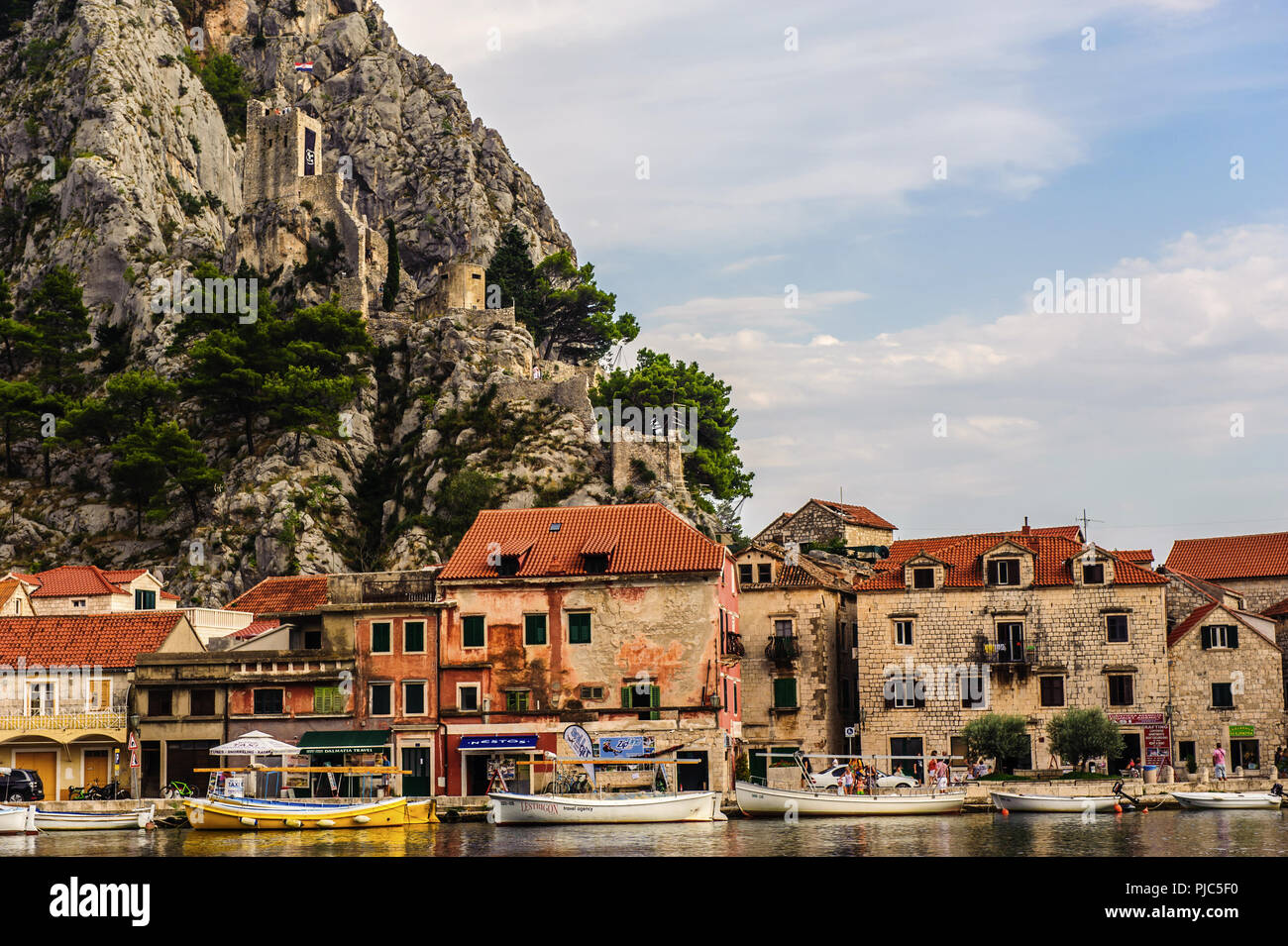 River Cetina flowing through the city of Omis Stock Photo - Alamy