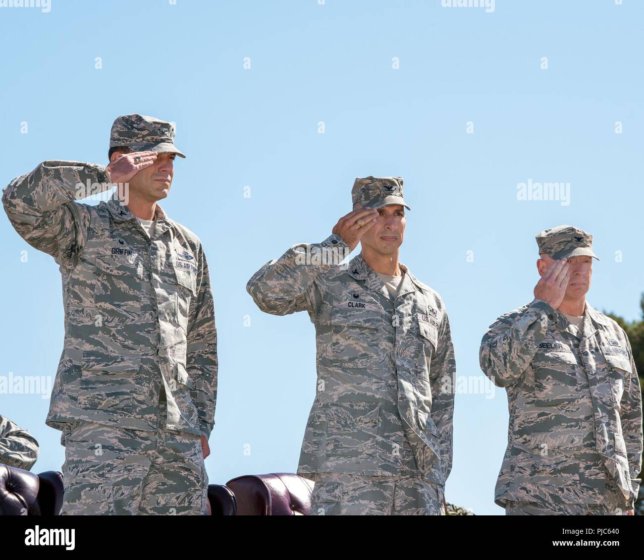 Left u s air force col hi-res stock photography and images - Alamy
