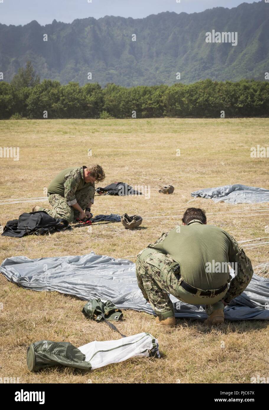 MARINE CORPS TRAINING AREA BELLOWS, Hawaii (July 16, 2018) Sailors ...