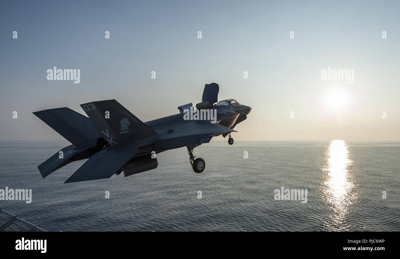 Arleigh burke flight ii hi-res stock photography and images - Alamy