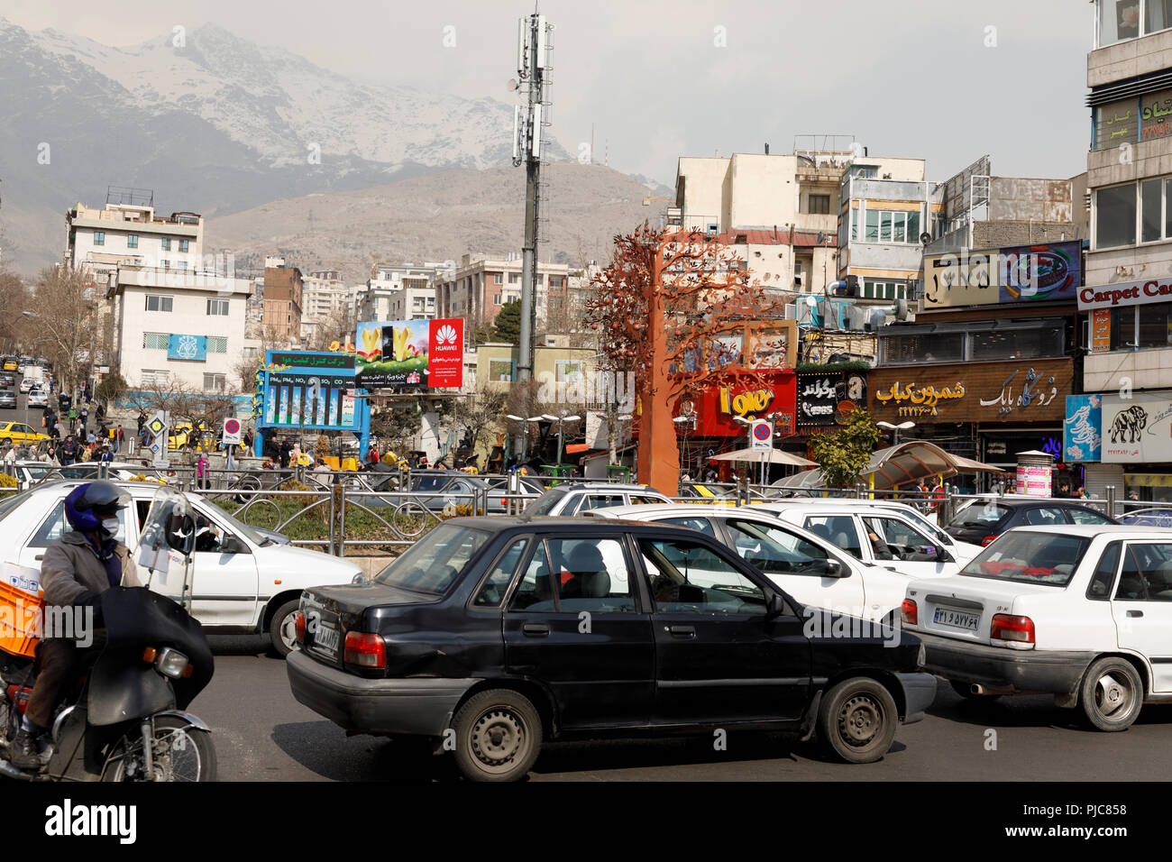 Tehran province hi-res stock photography and images - Alamy