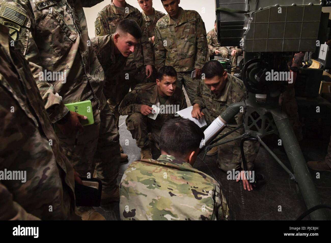 1 141 infantry hi-res stock photography and images - Alamy
