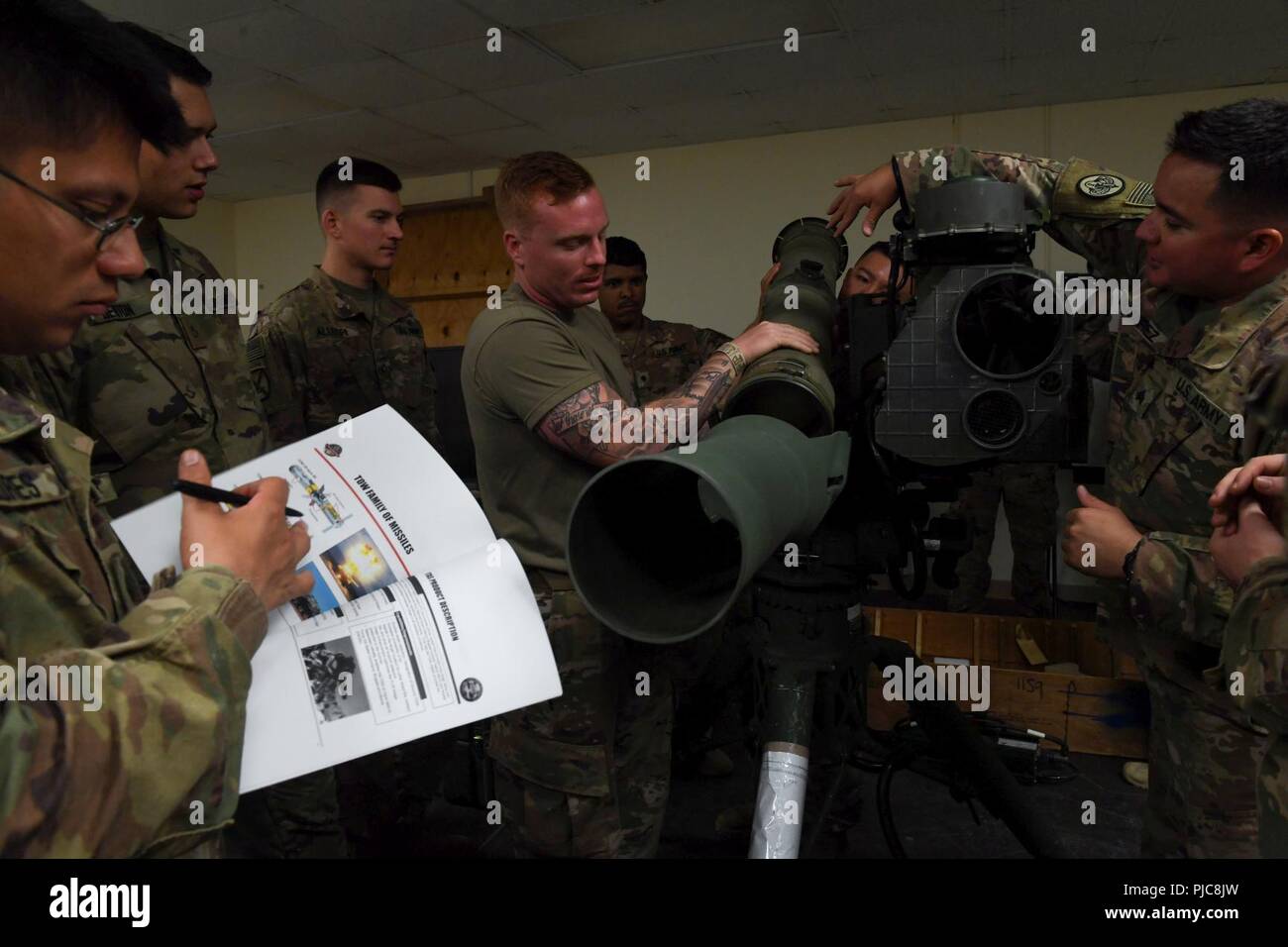 1 141 infantry hi-res stock photography and images - Alamy