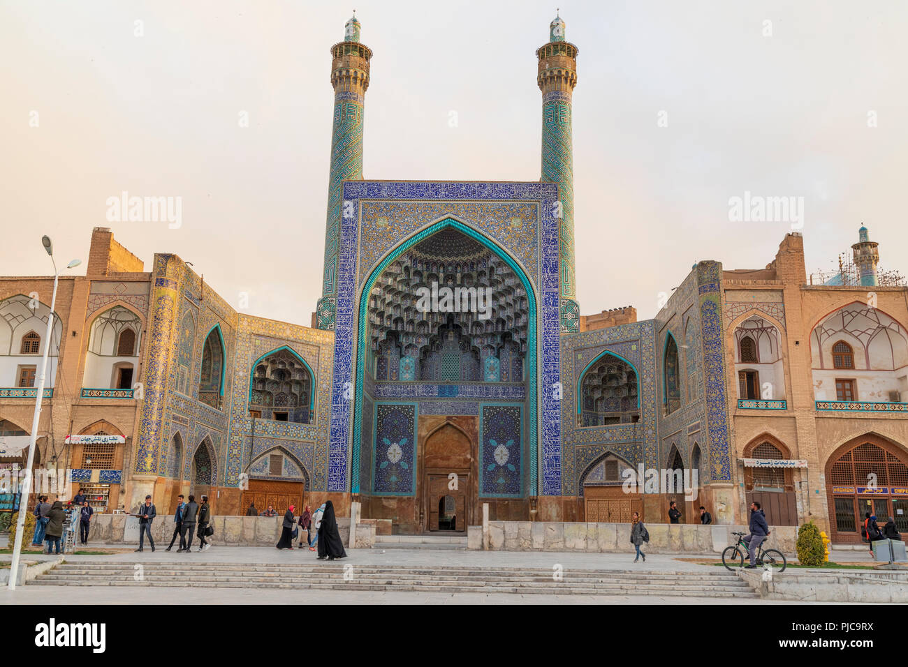 Entrance iwan hi-res stock photography and images - Alamy