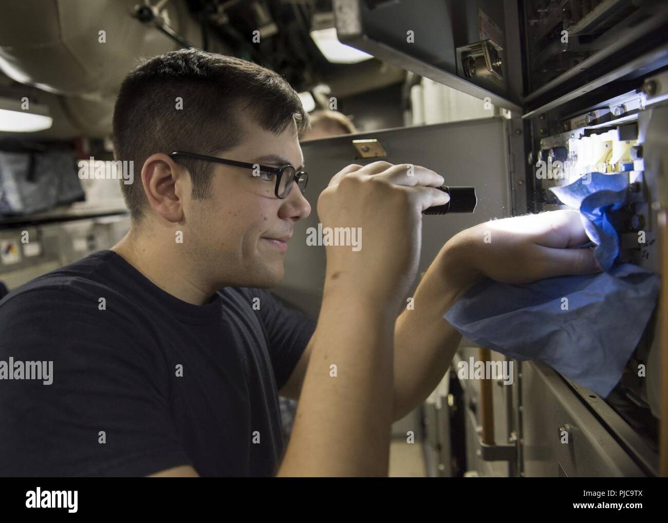 Electricians mate nuclear hi-res stock photography and images - Alamy