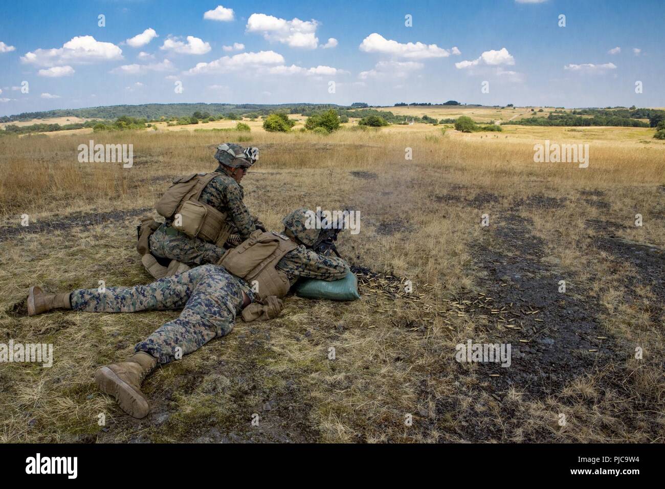 240b medium machine gun hi-res stock photography and images - Alamy