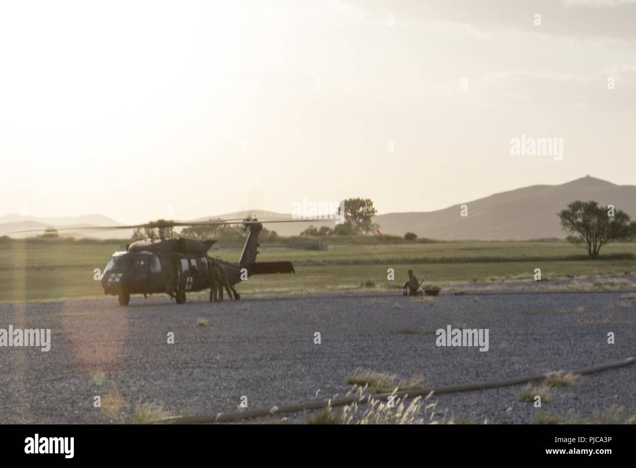 U.S. Army Soldiers, Charlie Company, 3rd Battalion, 126th Aviation ...