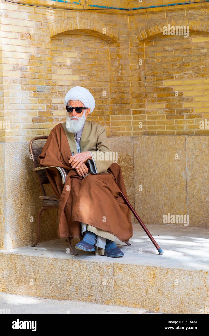 Islamic cleric hi-res stock photography and images - Alamy