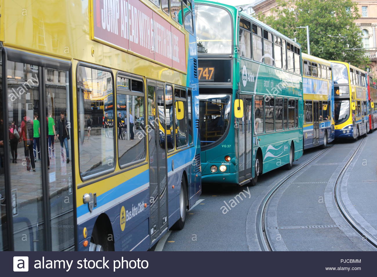 Irish buses hi-res stock photography and images - Alamy