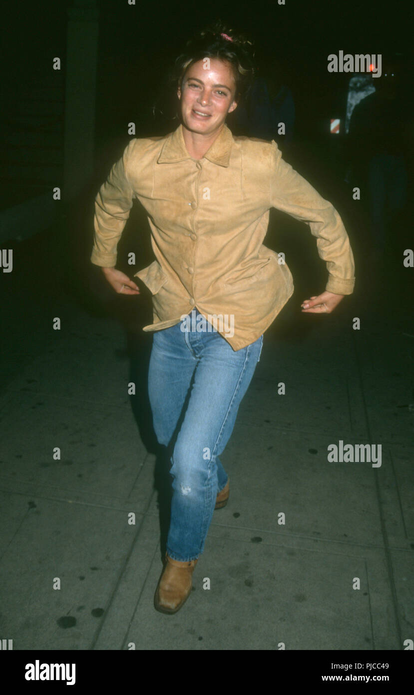 HOLLYWOOD, CA - SEPTEMBER 10: Actress Gabrielle Anwar attends Warner ...
