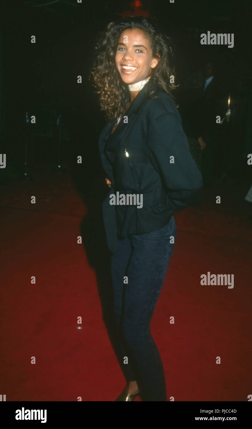HOLLYWOOD, CA - SEPTEMBER 10: Actress Louanna Rawls attends Warner Bros ...