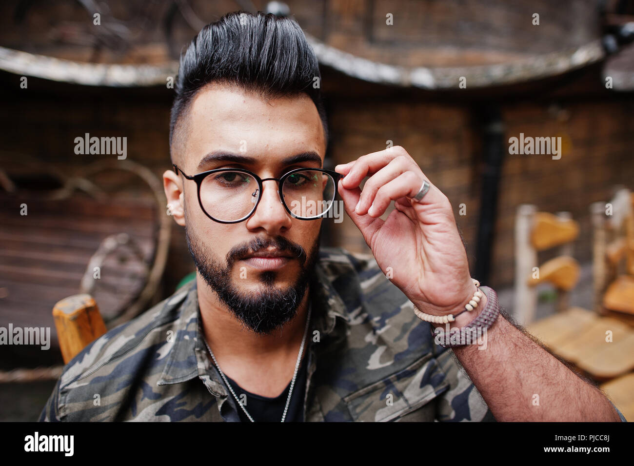 Pakistan portrait young man hi-res stock photography and images - Alamy