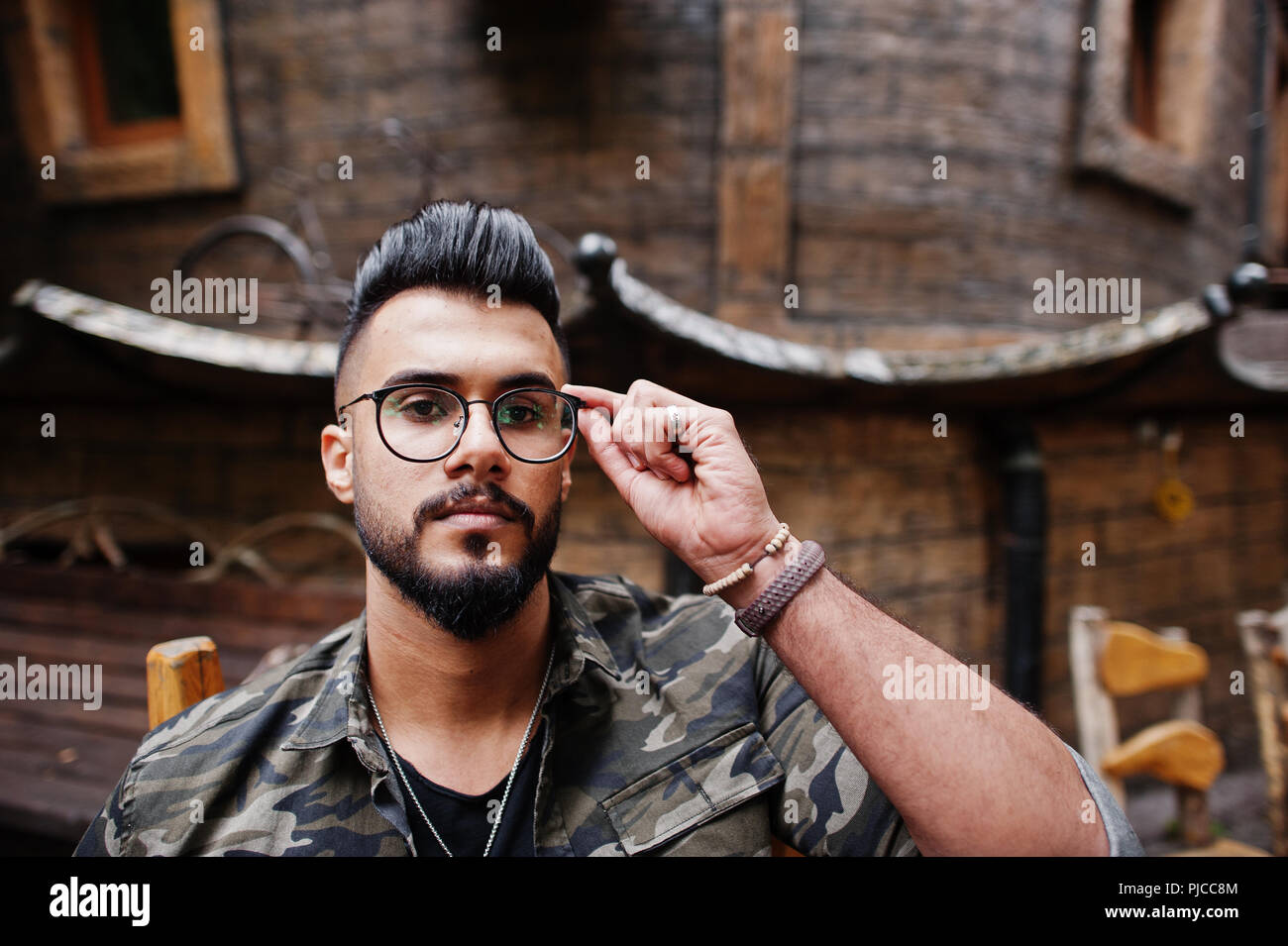 Pakistan portrait young man hi-res stock photography and images - Alamy