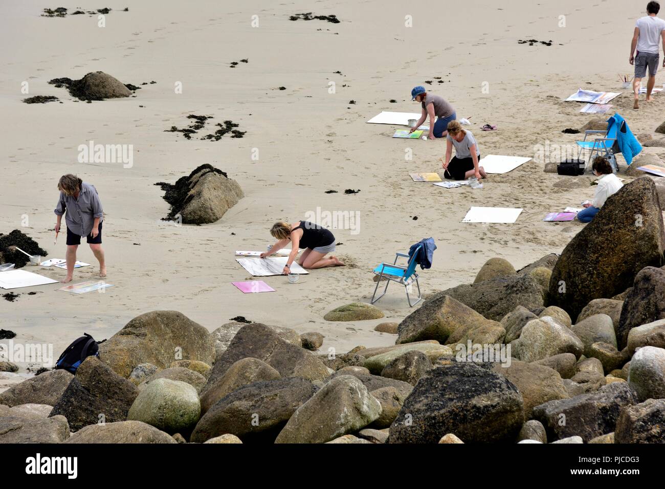Beach rocks painting hi-res stock photography and images - Alamy