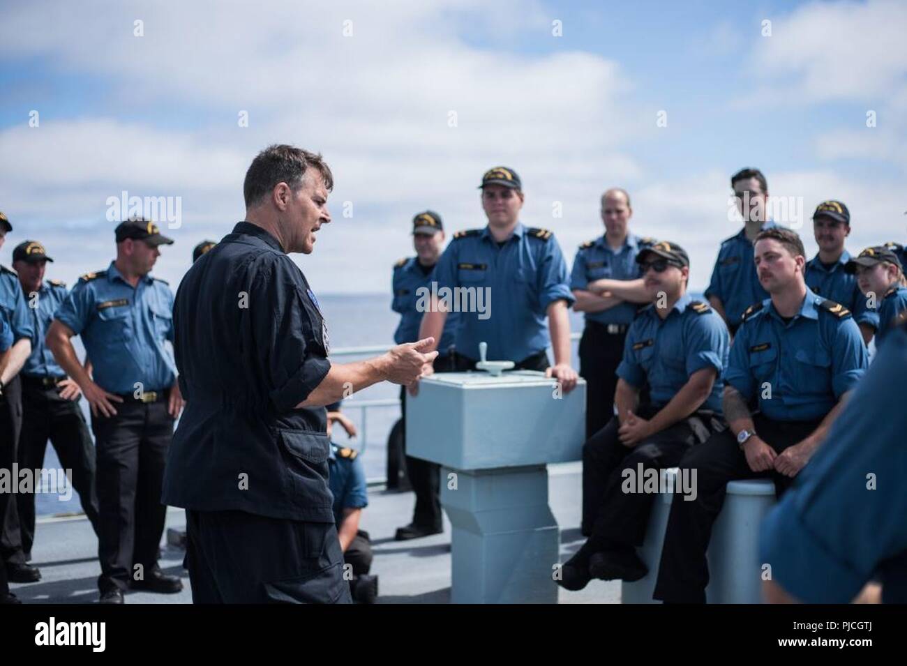 Hmcs yellowknife hi-res stock photography and images - Alamy