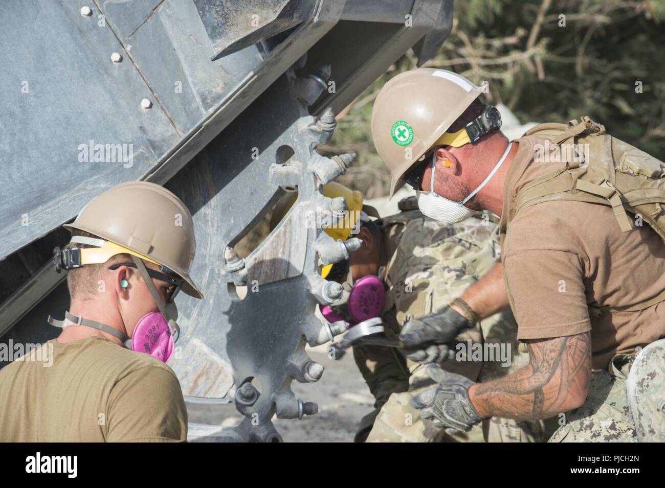 MARINE CORPS TRAINING AREA BELLOWS, Hawaii (July 21, 2018) Steelworker ...