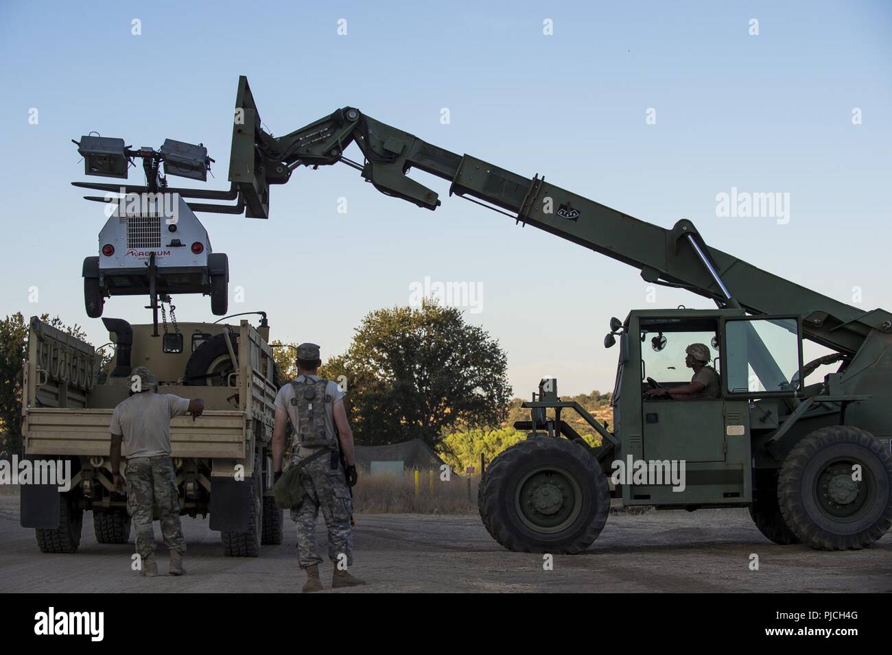 A crew of U.S. Army Reserve military police Soldiers from the 400th ...