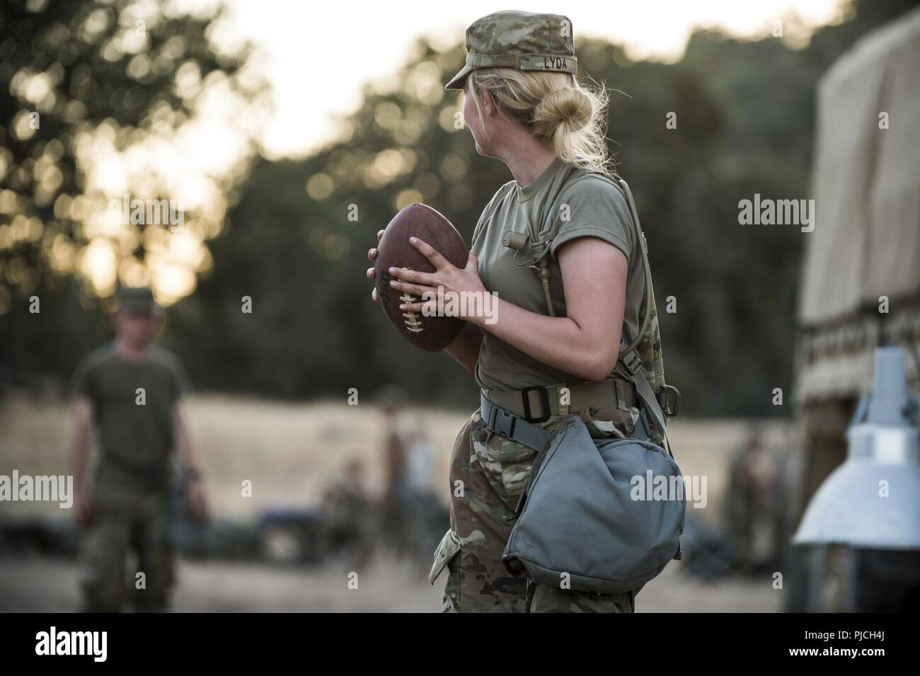 420th military police company hi-res stock photography and images - Alamy