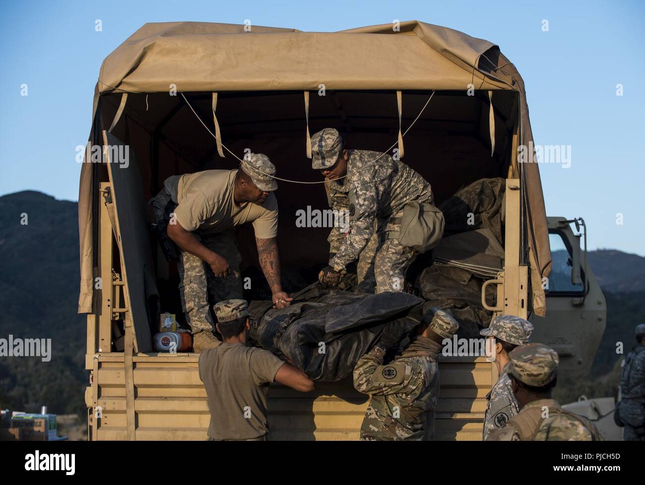 U.S. Army Reserve military police Soldiers from the 11th Military ...