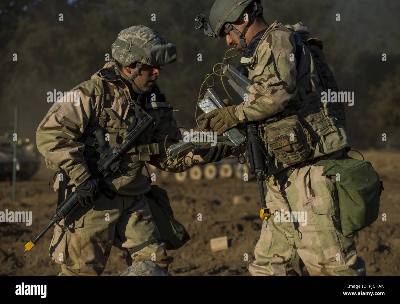 374th engineer company sapper hi-res stock photography and images - Alamy