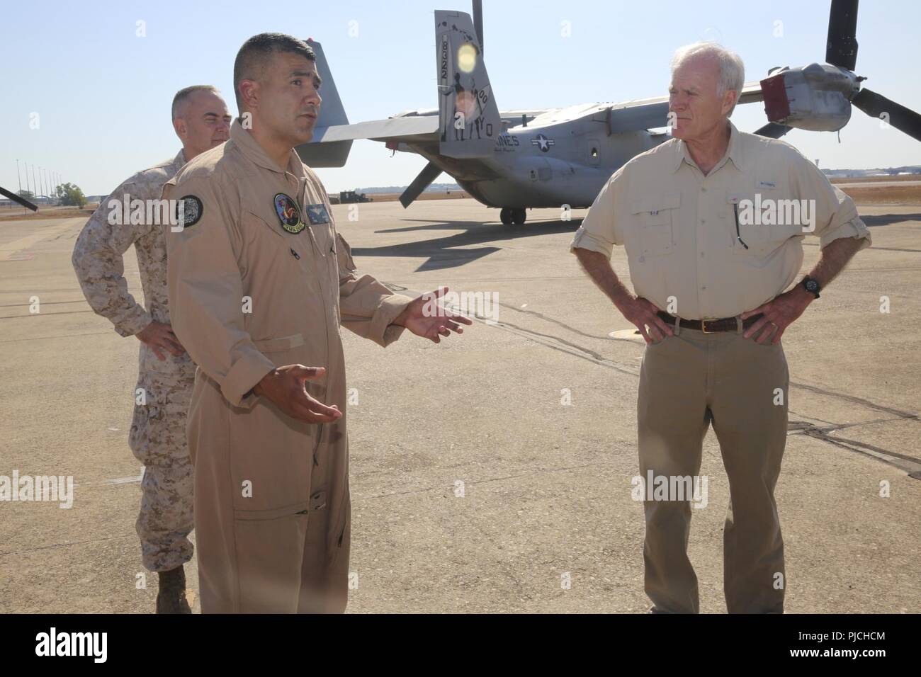 Darwin royal australian navy base hi-res stock photography and images ...