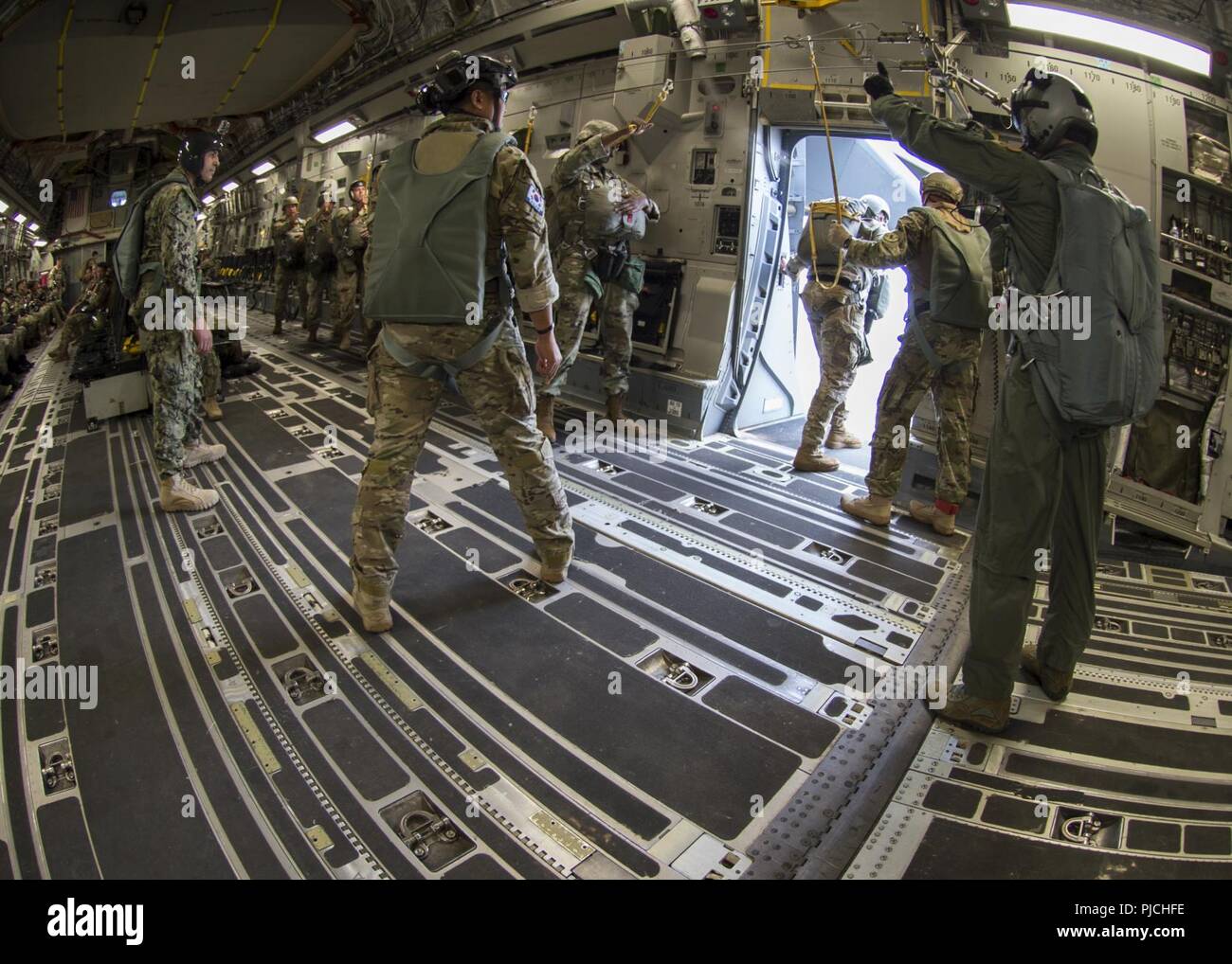 Worlds largest parachute hi-res stock photography and images - Alamy