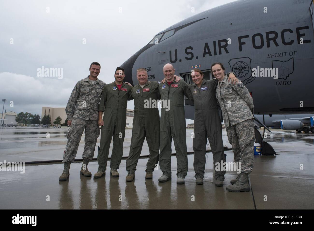 U.S. Air National Guard Airmen with the 121st Air Refueling Wing, Ohio ...