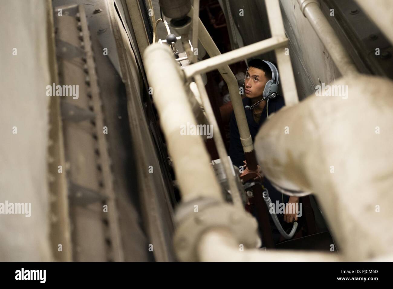 Engine room 1 hi-res stock photography and images - Alamy