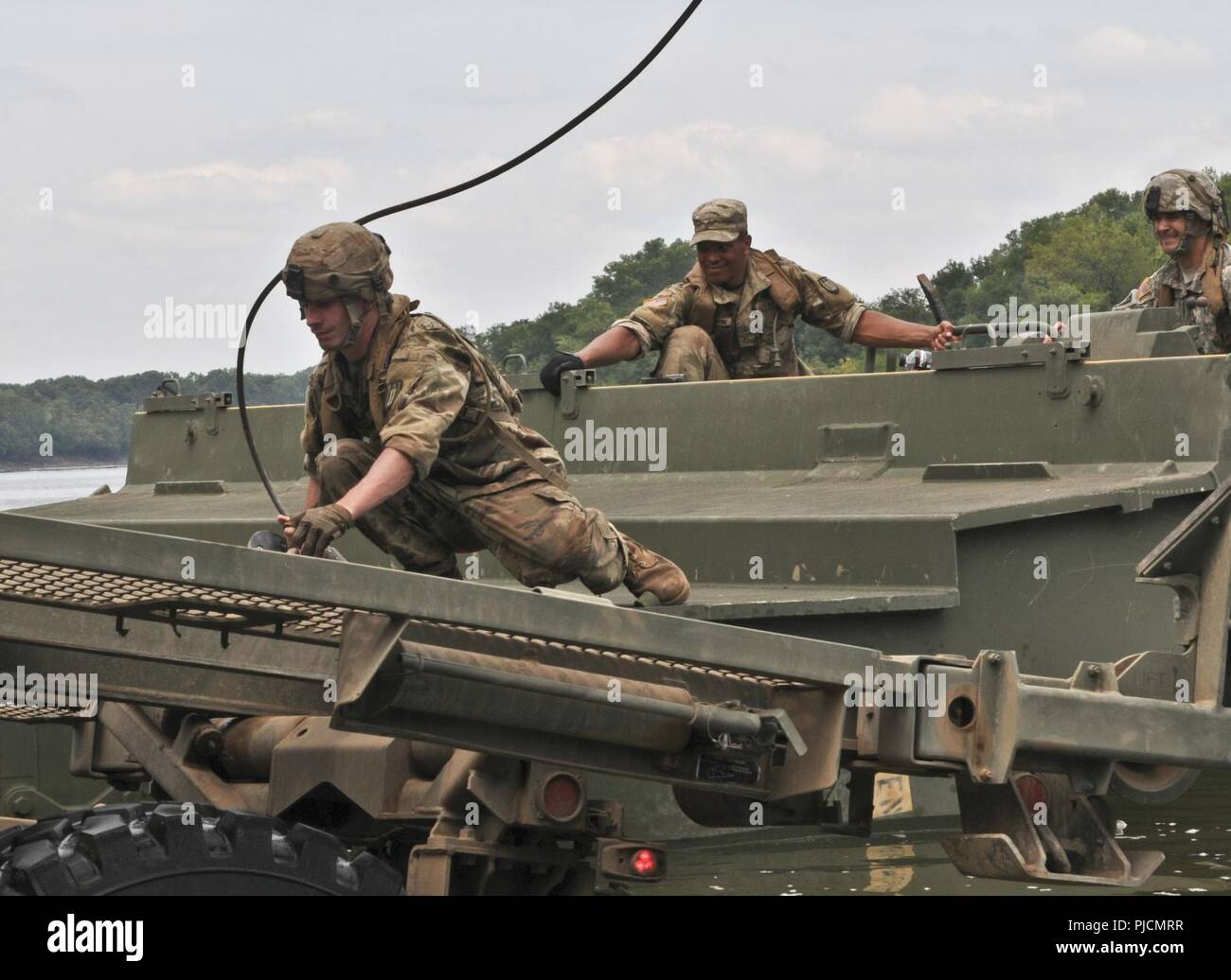 U.S. Army Reserve Soldiers with the 739th Multi-Role Bridge Company ...
