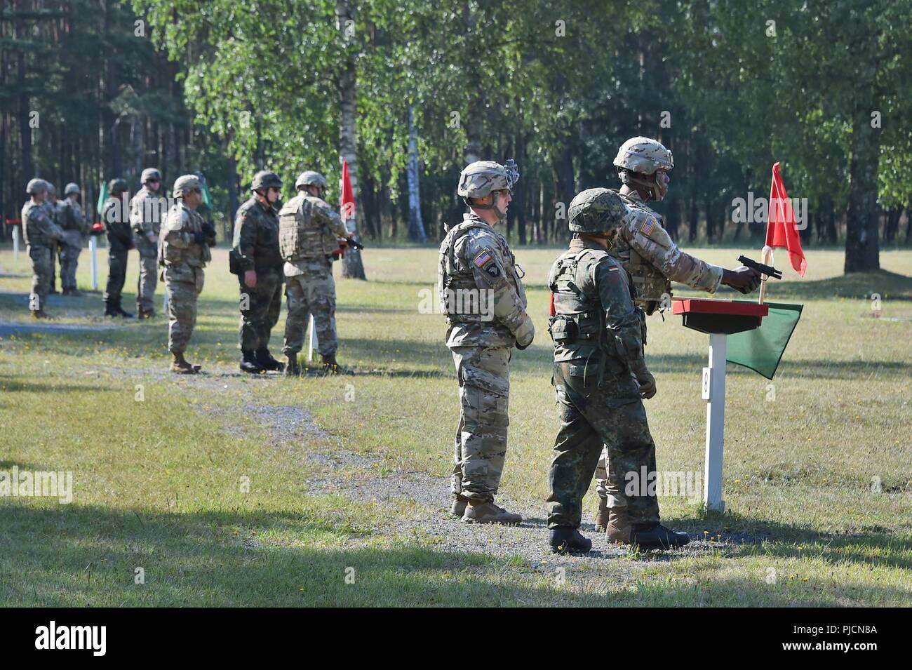 U.S. Soldiers with the 18th Combat Sustainment Support Battalion and ...