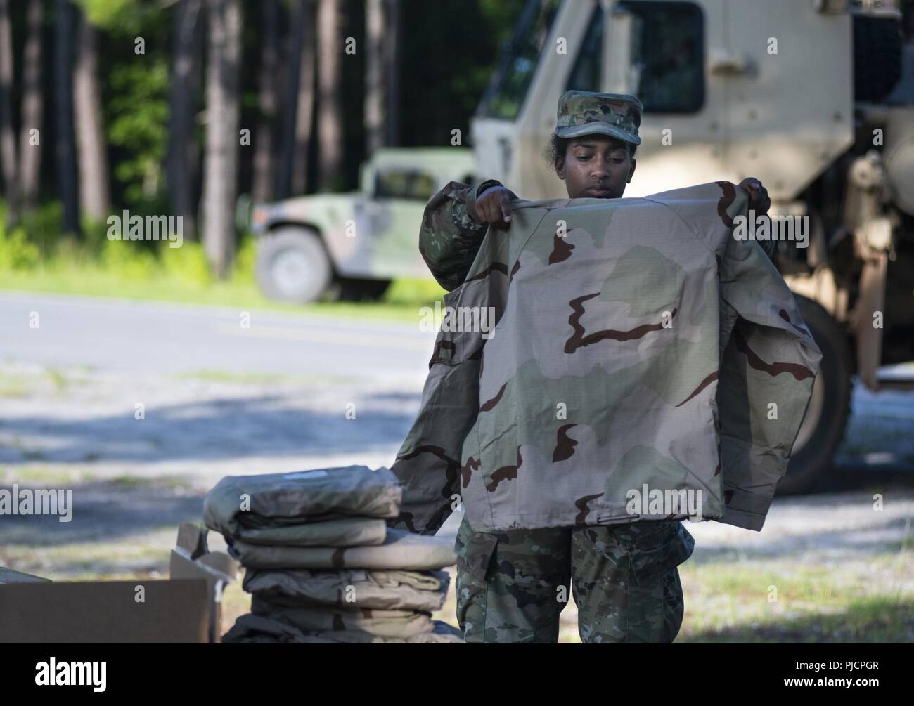 Spc. Jayla Chatmon, a U.S.Army Reserve Soldier from the 352nd Military ...