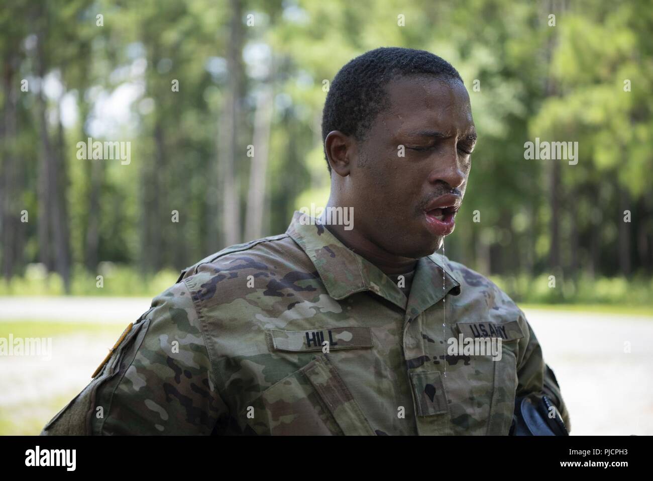 Spc. Christopher Hill, a U.S. Army Reserve Soldier from the 320th ...