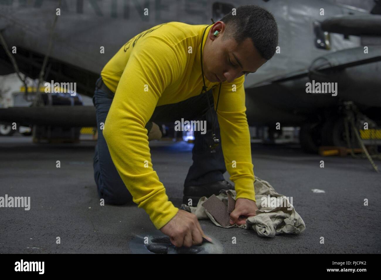 Responsive handling hi-res stock photography and images - Alamy