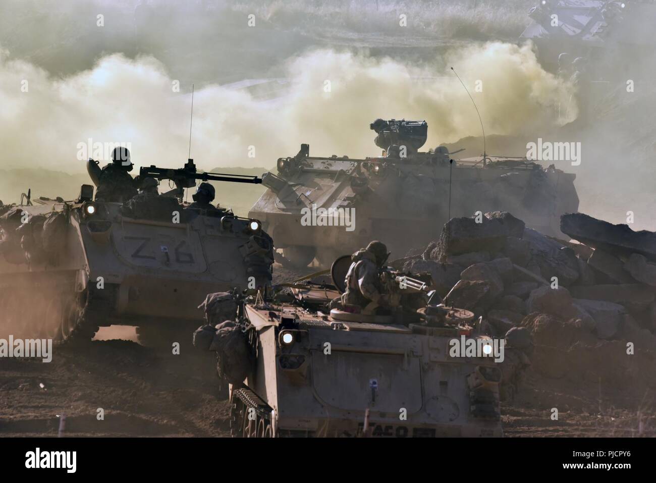 Us army vehicle bridge hi-res stock photography and images - Alamy