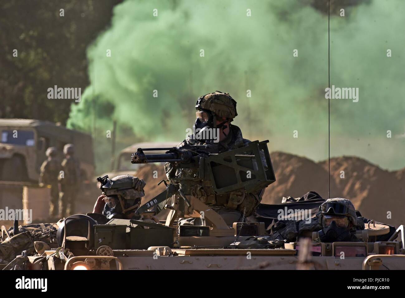 Us army vehicle bridge hi-res stock photography and images - Alamy