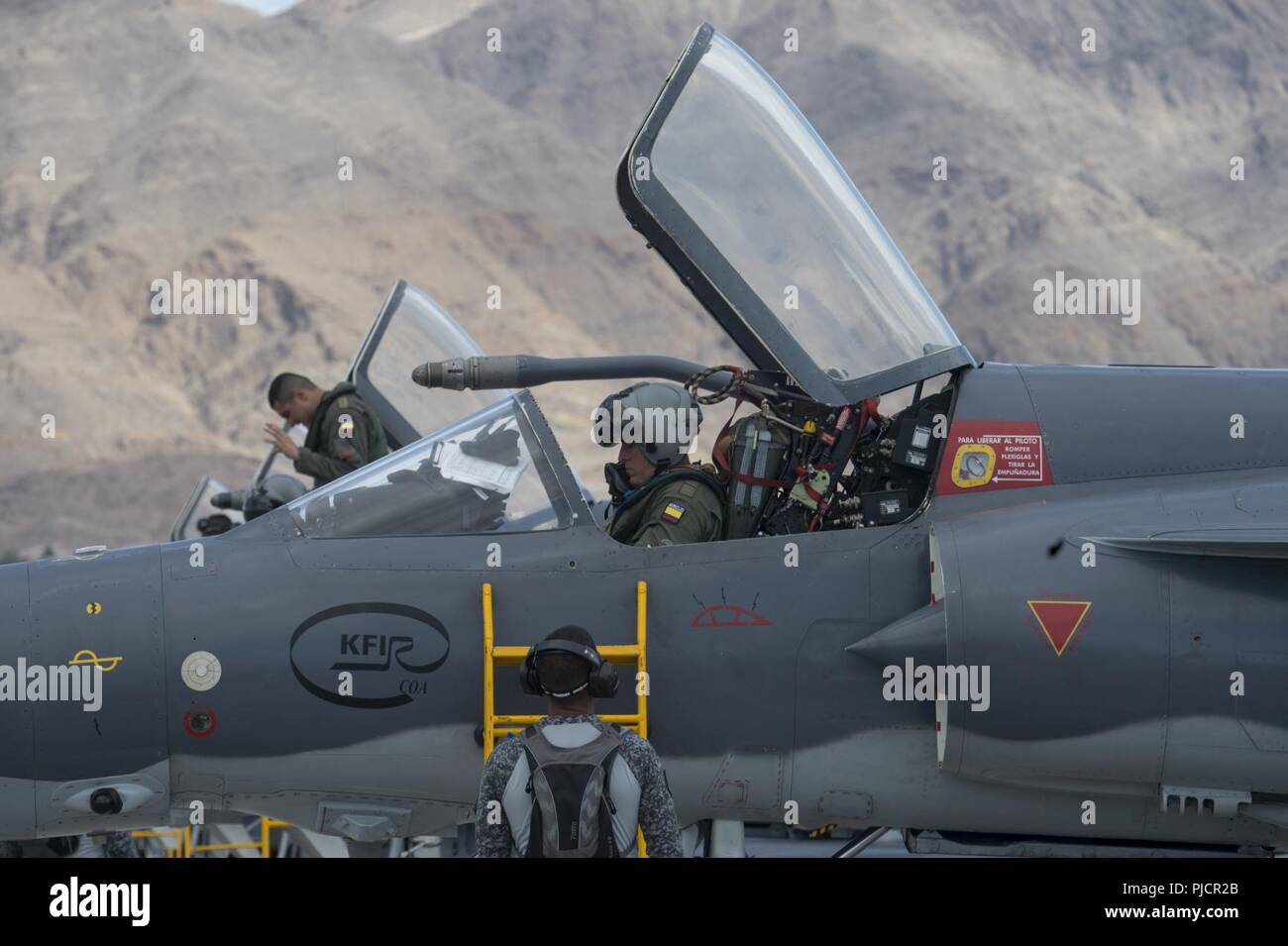 Red flag 24 3 hi-res stock photography and images - Alamy