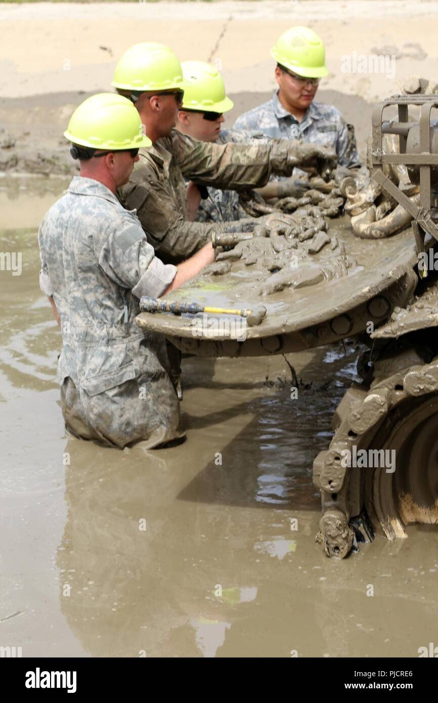 Vehicle recovery methods hi-res stock photography and images - Alamy