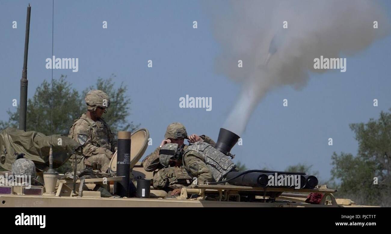 Mortarmen from Headquarters and Headquarters Co., 1st Battalion, 12th ...