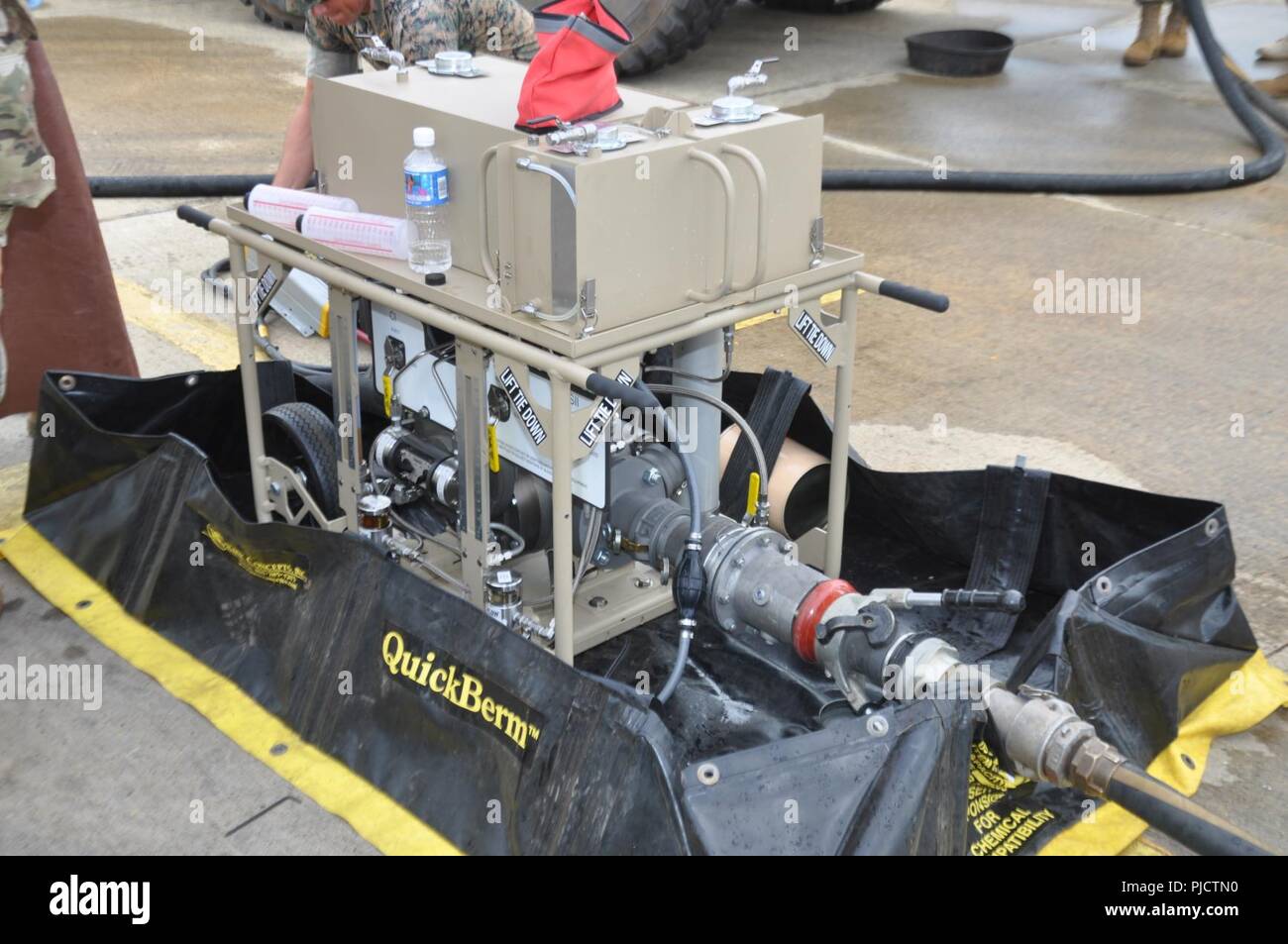 Two fluid model hi-res stock photography and images - Alamy