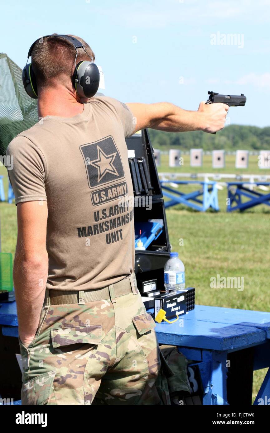 Michelle lunato hi-res stock photography and images - Alamy